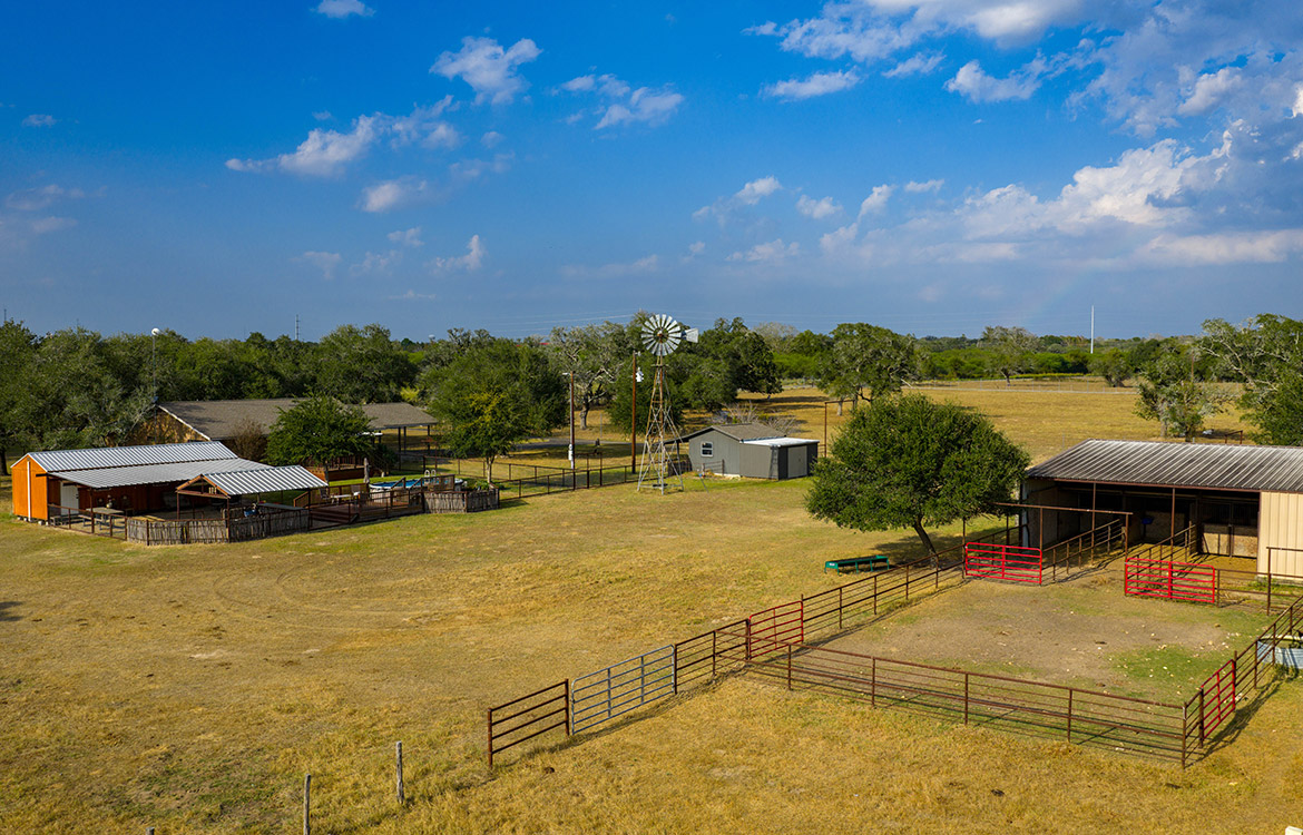 Rafter M Ranch 57 Acre Ranch For Sale in DeWitt County Texas